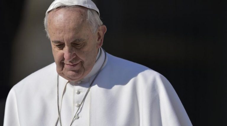 Papa, De Luca: “Messaggio a grande vecchio che lotta per la vita”